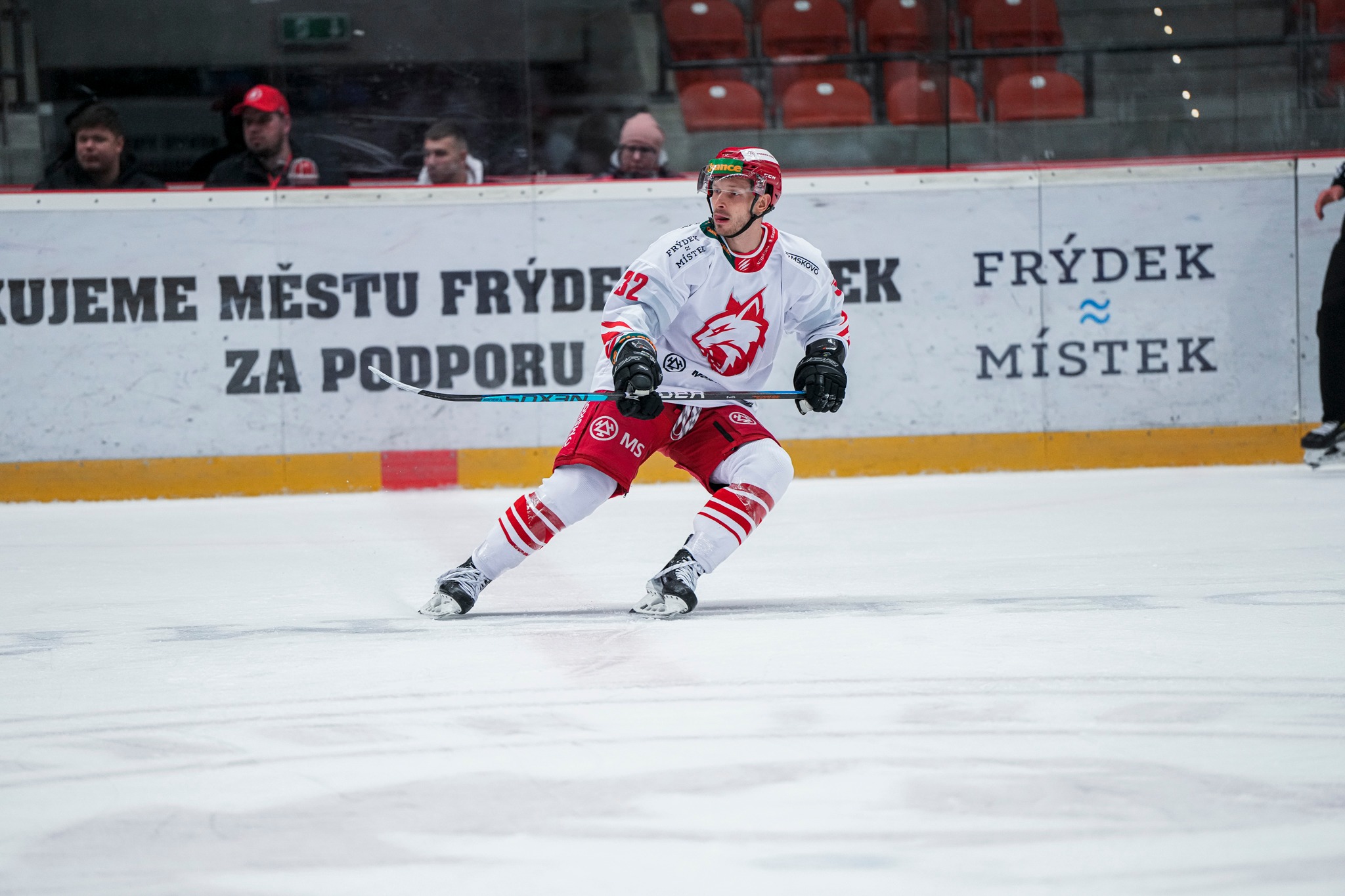 Kádr rysů doplní Jakub Teper